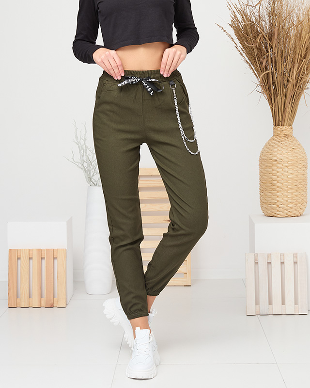 Pantaloni cargo izolati verzi cu lanț- Îmbrăcăminte - verde închis ...